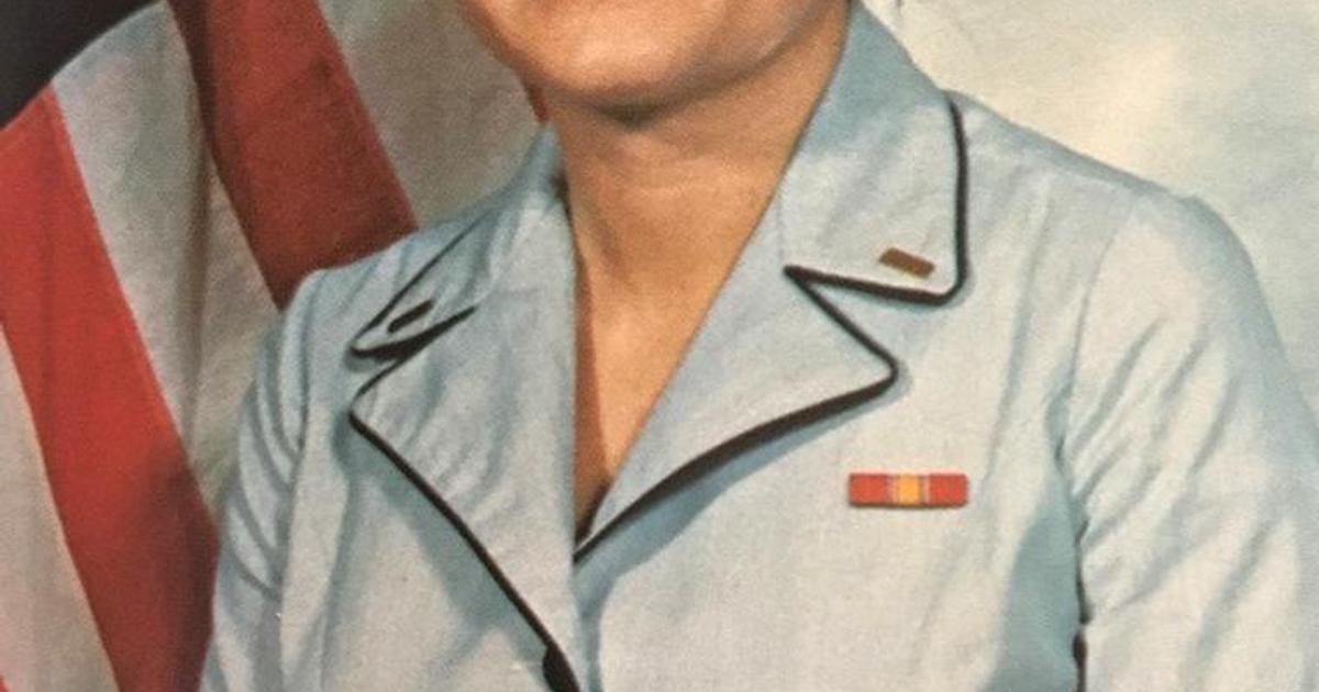 Rosemary Mariner, Pathbreaking Navy Pilot and Commander, Is Dead at 65 ...