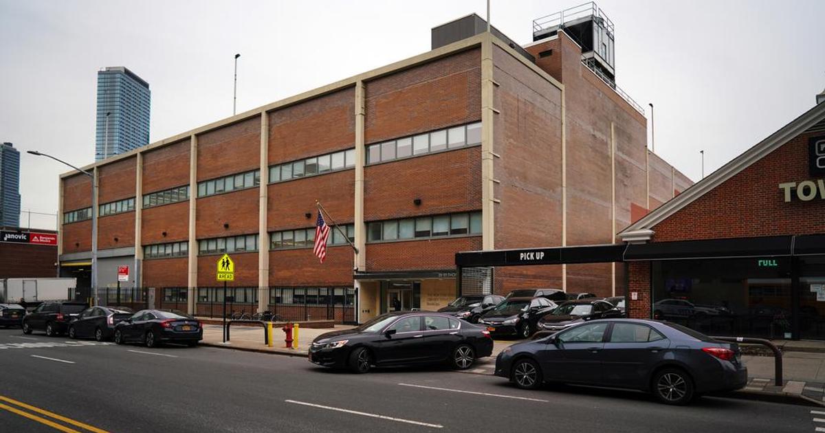 How the N.Y. Public library fills its shelves (and why some books don't ...