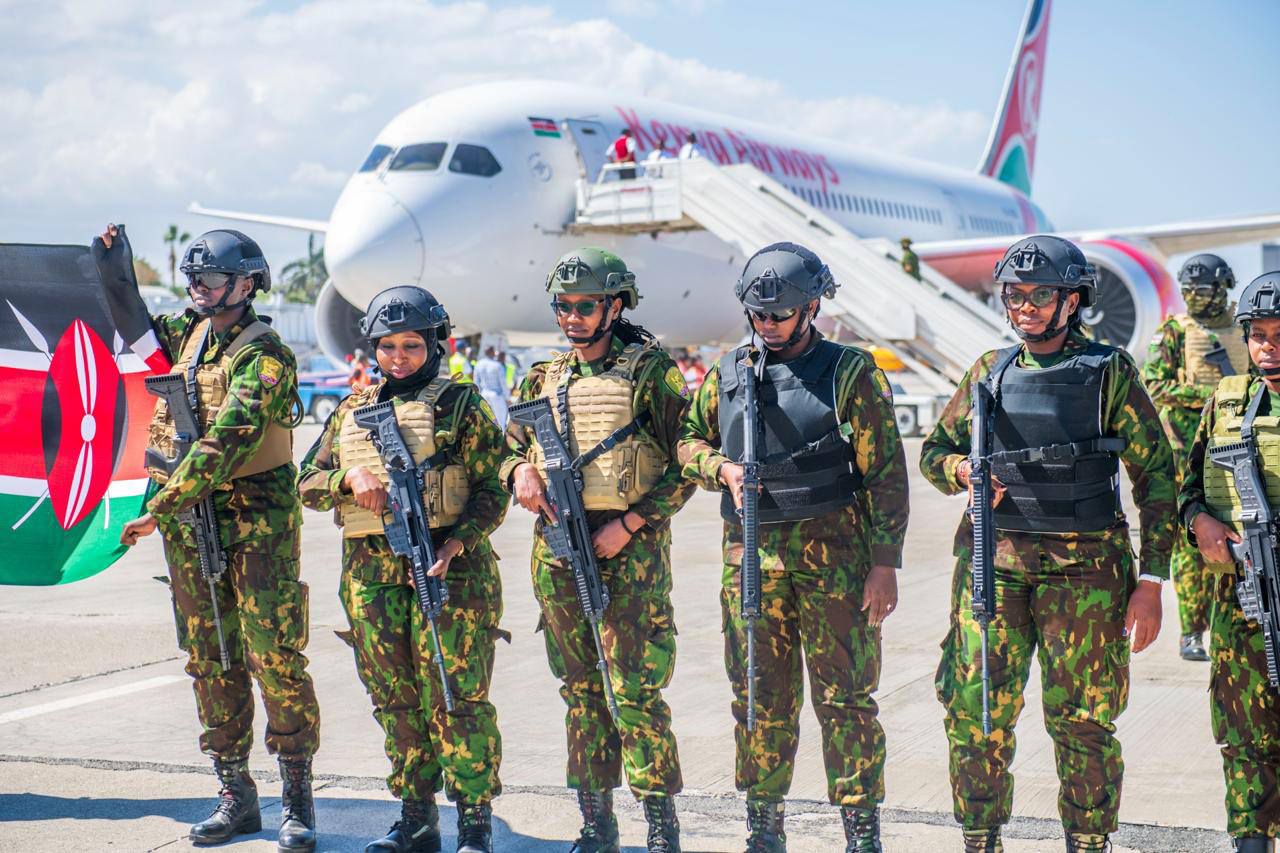 Kenya's elite all-female SWAT team lands in Haiti [PHOTOS] | Pulselive ...