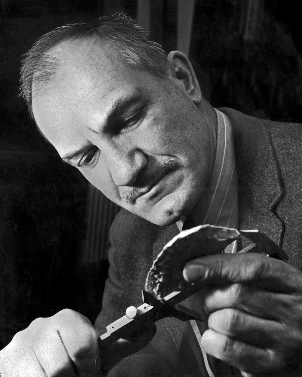 Ralph Solecki, Who Found Humanity in Neanderthals, Dies at 101 ...