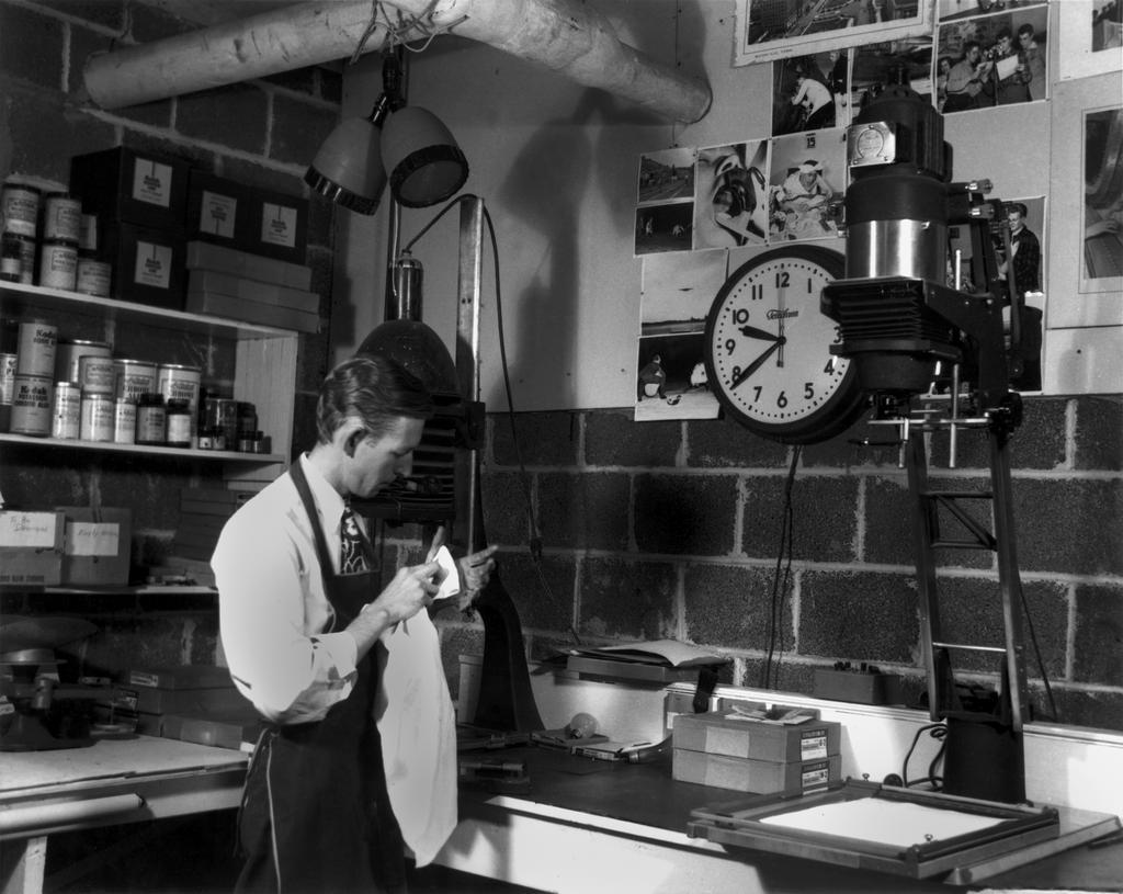 Ed Westcott, a Singular Eye at the Dawn of the Atomic Age, Dies at 97 ...