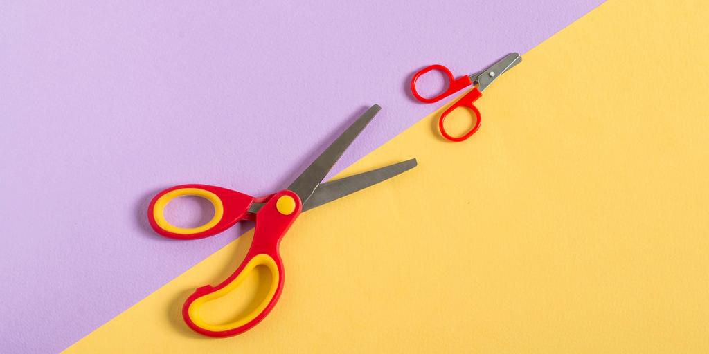 Dr. Pimple Popper Just Cut Out A 'Monster' Lipoma And A Cyst In New ...