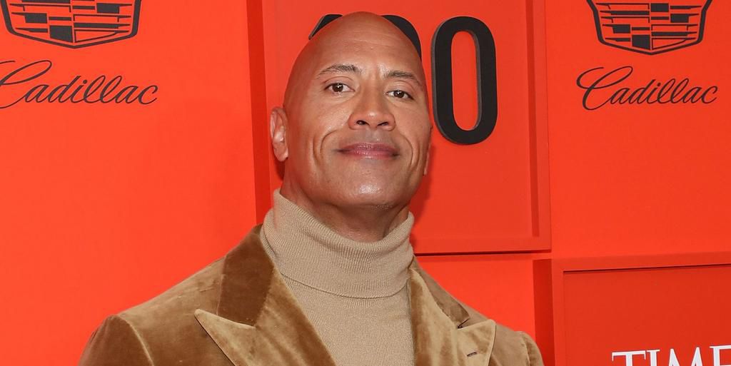 The Rock and Ryan Reynolds Are Teaming Up on a New Heist Movie for ...