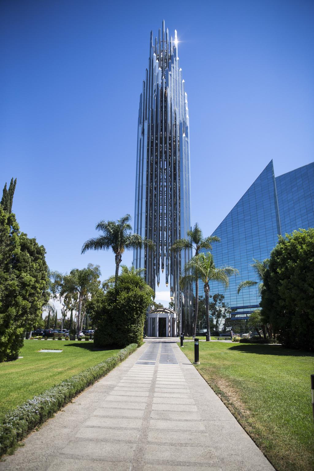 Crystal Cathedral in California Gets a New Life as a Catholic Church ...