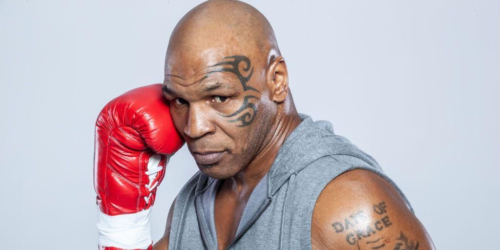 Joe Rogan's Reacted to Mike Tyson's Viral Boxing Comeback Video ...