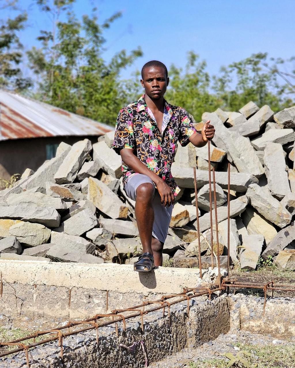 Crazy Kennar's generosity shines through in village project | Pulselive ...