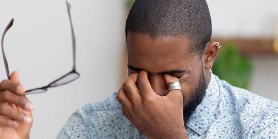 Do you know your phone can cause eye problems? Here’s how to avoid it ...