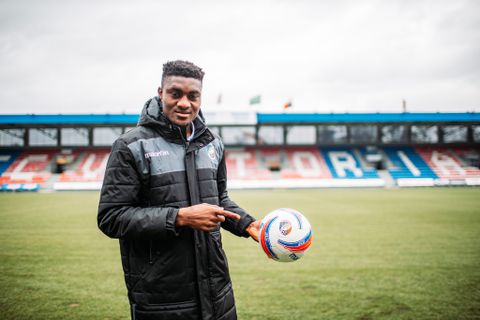 Rafiu Durosinmi signs for Viktoria Plzen | Pulse Sports Nigeria